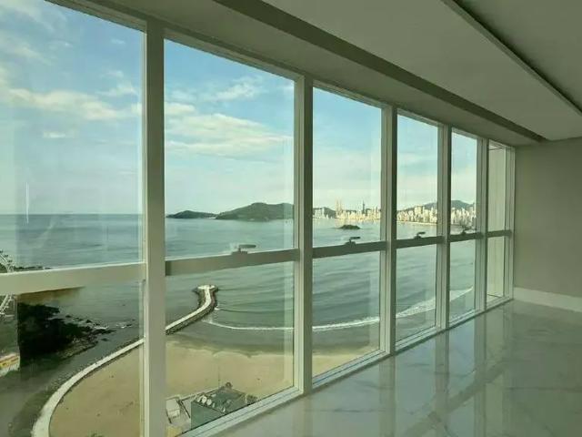 Apartamento para Venda em Balneário Camboriú/SC Pioneiros 4 Quartos