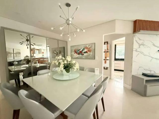 Apartamento para Venda em Balneário Camboriú/SC Pioneiros 4 Quartos