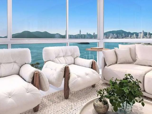 Apartamento para Venda em Balneário Camboriú/SC Pioneiros 4 Quartos