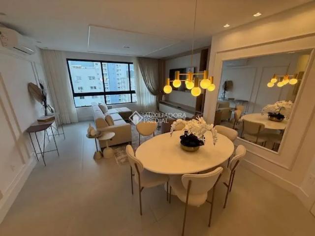 Apartamento para Venda em Balneário Camboriú/SC Pioneiros 4 Quartos