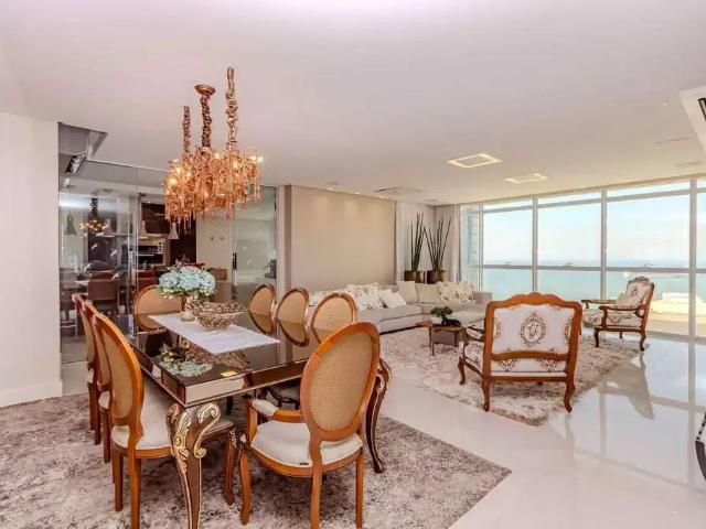 Apartamento para Venda em Balneário Camboriú/SC Pioneiros 4 Quartos