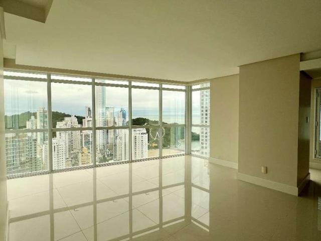 Apartamento para Venda em Balneário Camboriú/SC Pioneiros 4 Quartos