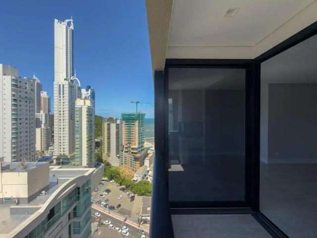 Apartamento para Venda em Balneário Camboriú/SC Pioneiros 4 Quartos