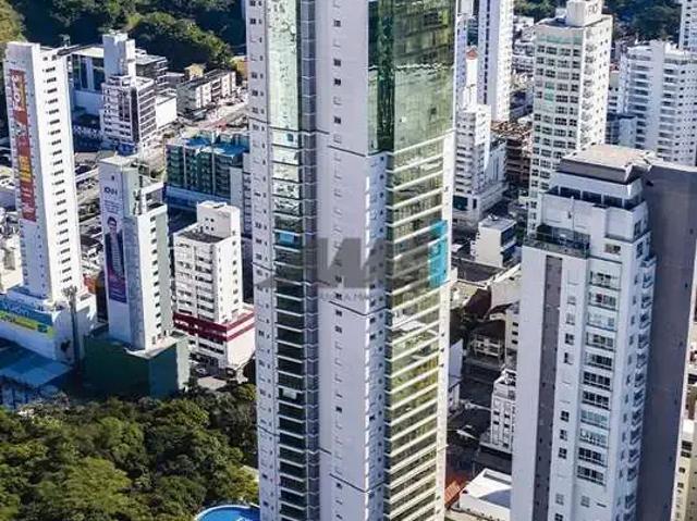 Apartamento para Venda em Balneário Camboriú/SC Pioneiros 4 Quartos
