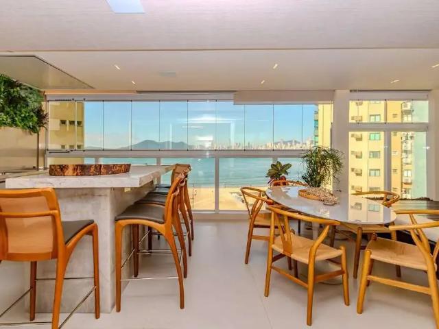 Apartamento para Venda em Balneário Camboriú/SC Pioneiros 4 Quartos