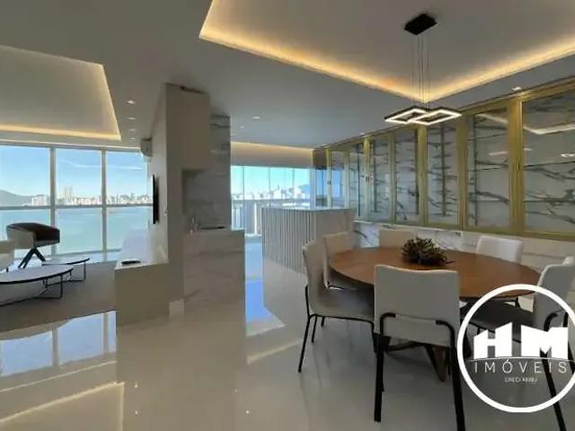 Apartamento para Venda em Balneário Camboriú/SC Pioneiros 4 Quartos