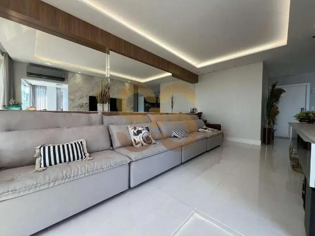 Apartamento para Venda em Balneário Camboriú/SC Pioneiros 4 Quartos