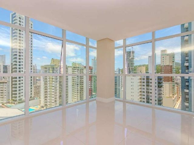 Apartamento para Venda em Balneário Camboriú/SC Pioneiros 4 Quartos