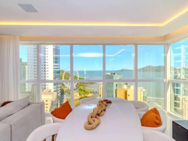 Apartamento para Venda em Balneário Camboriú/SC Pioneiros 4 Quartos