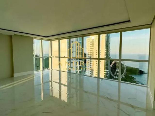 Apartamento para Venda em Balneário Camboriú/SC Pioneiros 4 Quartos