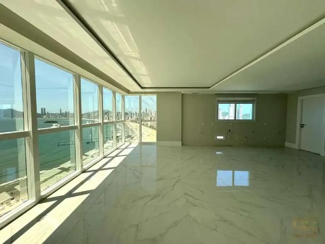 Apartamento para Venda em Balneário Camboriú/SC Pioneiros 4 Quartos