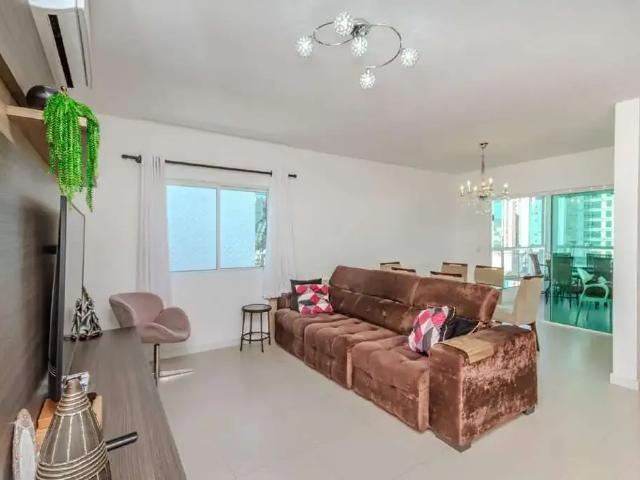 Apartamento para Venda em Balneário Camboriú/SC Pioneiros 2 Quartos
