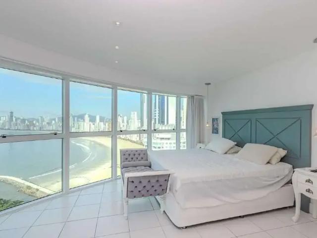 Apartamento para Venda em Balneário Camboriú/SC Pioneiros 2 Quartos