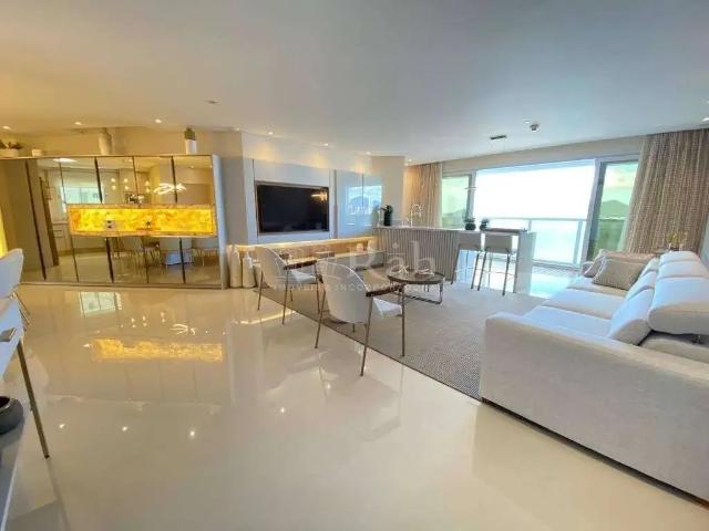 Apartamento para Venda em Balneário Camboriú/SC Pioneiros 3 Quartos