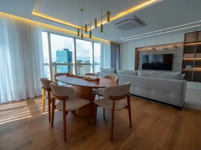 Apartamento para Venda em Balneário Camboriú/SC Pioneiros 3 Quartos
