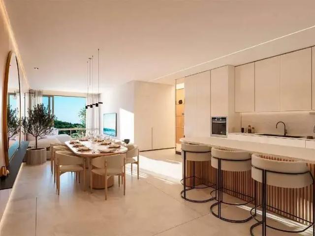 Apartamento para Venda em Balneário Camboriú/SC Pioneiros 3 Quartos