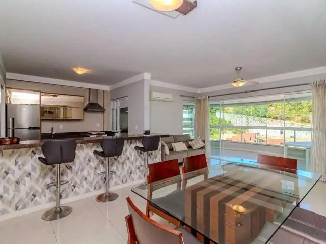 Apartamento para Venda em Balneário Camboriú/SC Pioneiros 3 Quartos