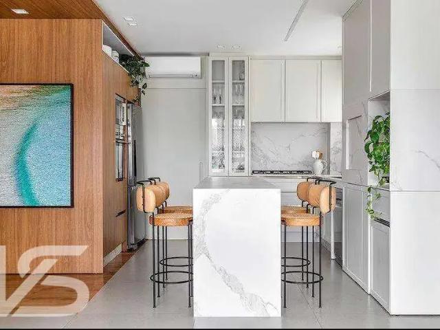 Apartamento para Venda em Balneário Camboriú/SC Pioneiros 3 Quartos