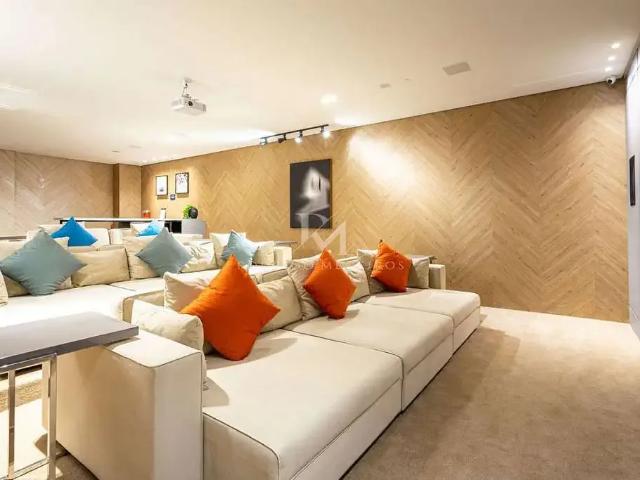 Apartamento para Venda em Balneário Camboriú/SC Pioneiros 3 Quartos