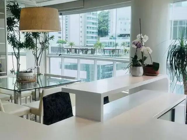 Apartamento para Venda em Balneário Camboriú/SC Pioneiros 3 Quartos