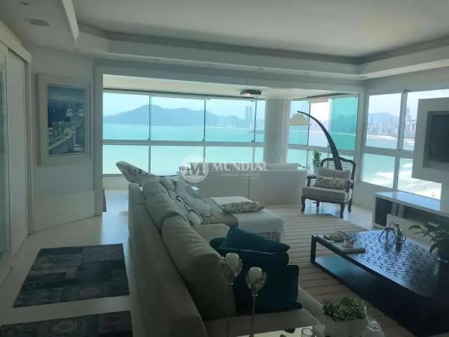 Apartamento para Venda em Balneário Camboriú/SC Centro 3 Quartos