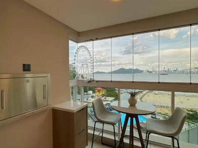 Apartamento para Venda em Balneário Camboriú/SC Pioneiros 3 Quartos