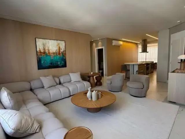 Apartamento para Venda em Balneário Camboriú/SC Pioneiros 3 Quartos