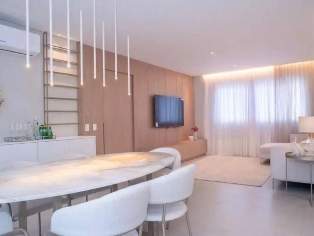 Apartamento para Venda em Balneário Camboriú/SC Pioneiros 3 Quartos