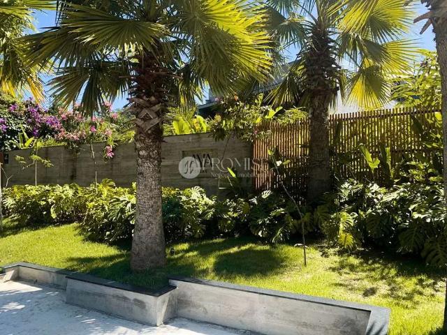Apartamento para Venda em Balneário Camboriú/SC Praia do Estaleiro 4 Quartos