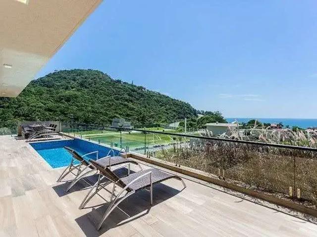 Apartamento para Venda em Balneário Camboriú/SC Praia do Estaleiro 5 Quartos