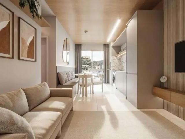 Apartamento para Venda em Balneário Camboriú/SC Praia dos Amores 2 Quartos
