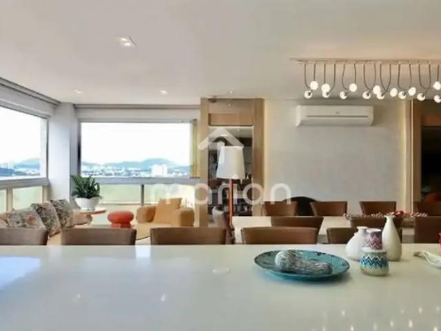 Apartamento para Venda em Balneário Piçarras/SC Centro 5 Quartos