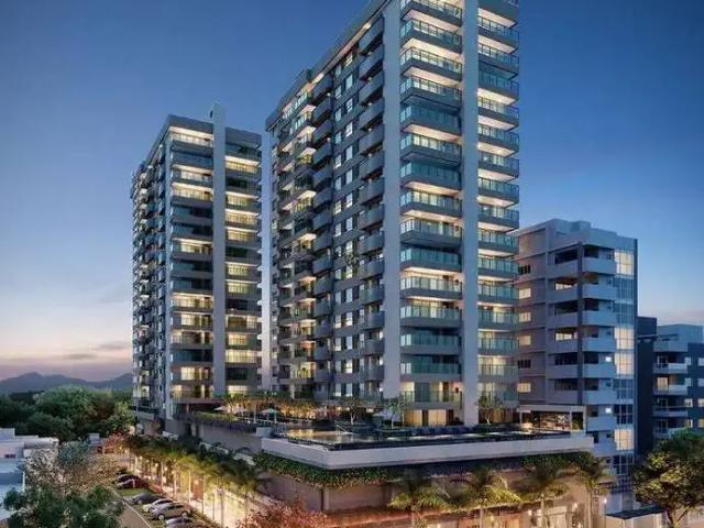 Apartamento para Venda em Balneário Piçarras/SC Centro 2 Quartos