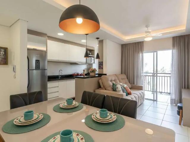 Apartamento para Venda em Balneário Piçarras/SC Centro 2 Quartos
