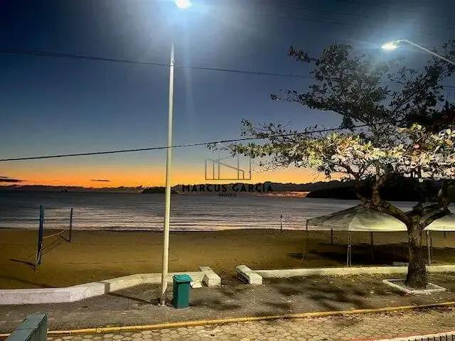 Apartamento para Venda em Balneário Piçarras/SC Centro 2 Quartos