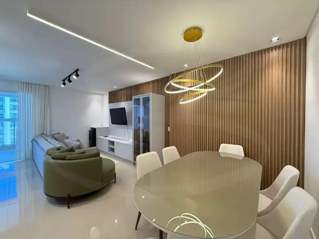 Apartamento para Venda em Balneário Piçarras/SC Centro 3 Quartos