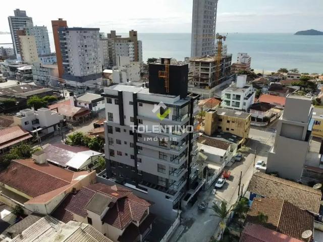 Apartamento para Venda em Balneário Piçarras/SC Centro 3 Quartos
