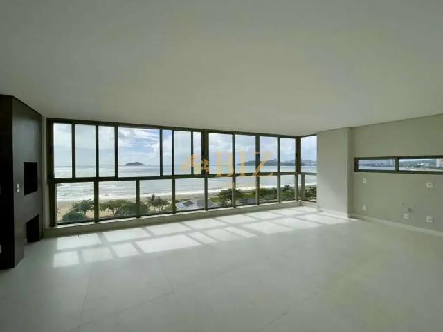 Apartamento para Venda em Balneário Piçarras/SC Centro 3 Quartos