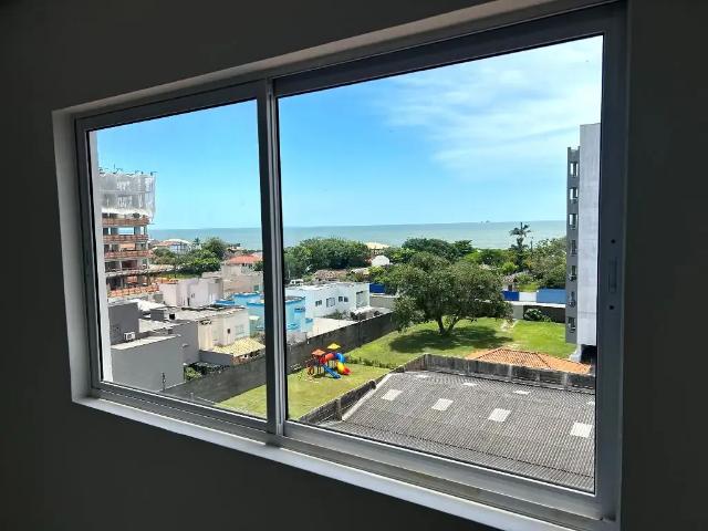 Apartamento para Venda em Balneário Piçarras/SC Centro 3 Quartos
