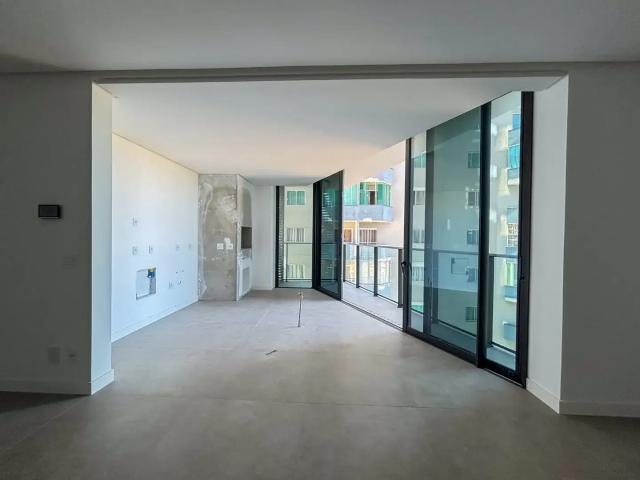 Apartamento para Venda em Balneário Piçarras/SC Centro 3 Quartos