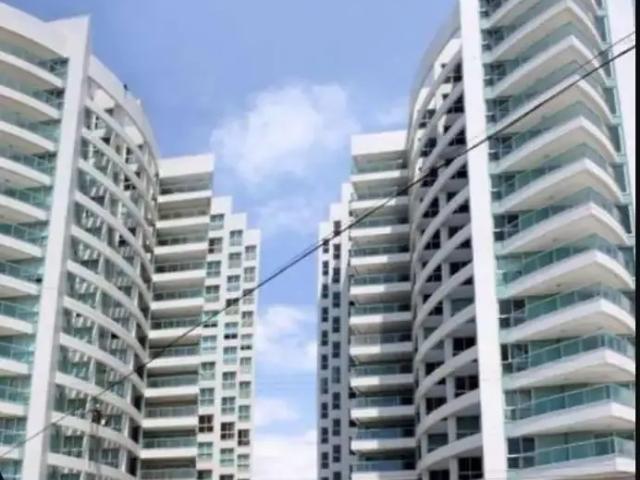 Apartamento para Venda em Balneário Piçarras/SC Centro 3 Quartos