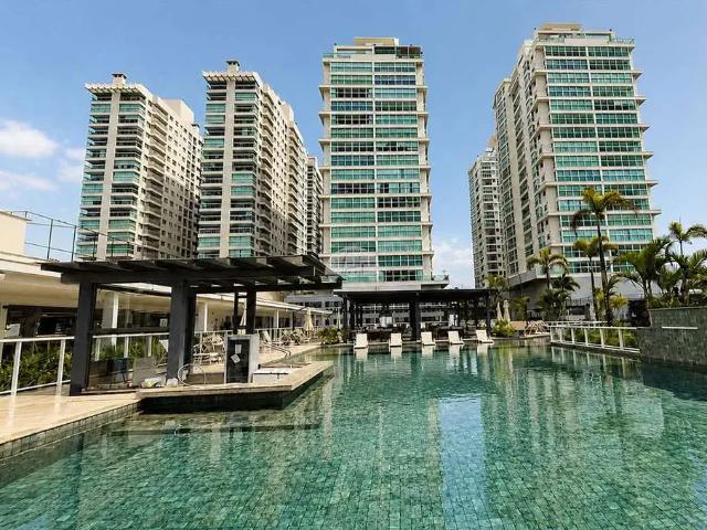 Apartamento para Venda em Balneário Piçarras/SC Centro 3 Quartos
