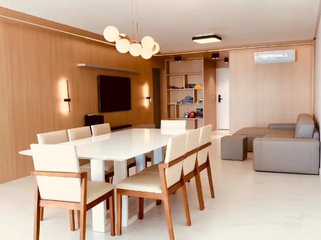 Apartamento para Venda em Balneário Piçarras/SC Itacolomi 4 Quartos