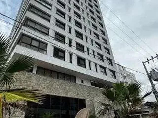 Apartamento para Venda em Balneário Piçarras/SC Itacolomi 4 Quartos