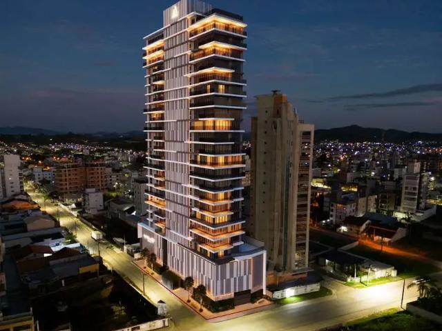 Apartamento para Venda em Balneário Piçarras/SC Itacolomi 4 Quartos