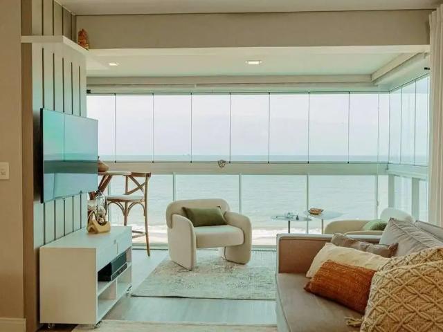 Apartamento para Venda em Balneário Piçarras/SC Itacolomi 4 Quartos