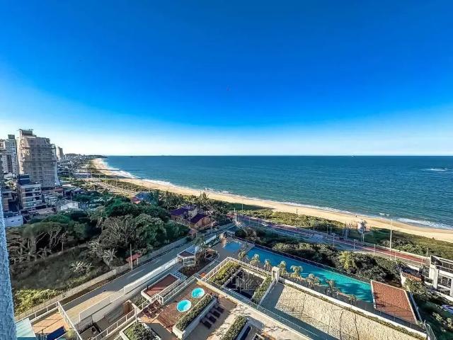 Apartamento para Venda em Balneário Piçarras/SC Itacolomi 4 Quartos