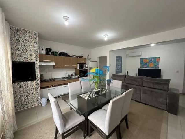 Apartamento para Venda em Balneário Piçarras/SC Itacolomi 2 Quartos
