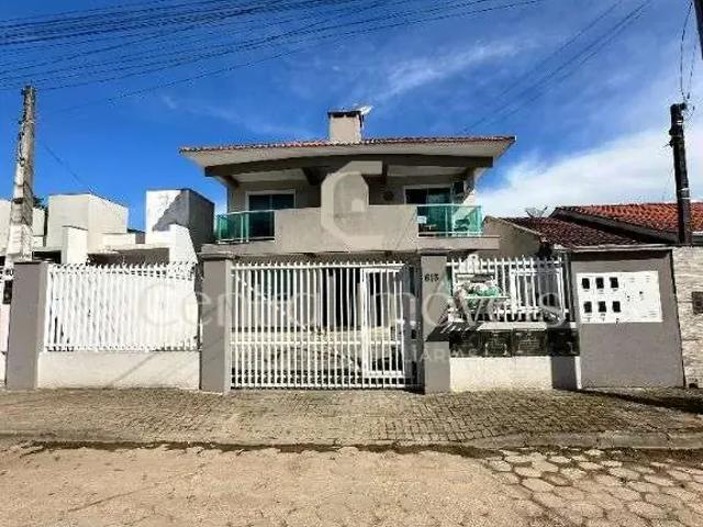 Apartamento para Venda em Balneário Piçarras/SC Itacolomi 2 Quartos