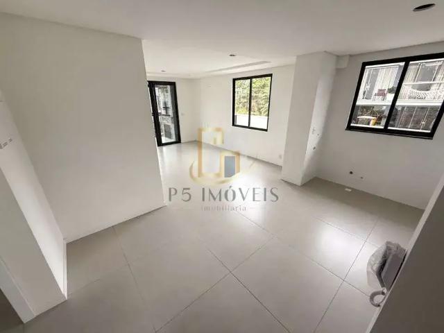Apartamento para Venda em Balneário Piçarras/SC Itacolomi 2 Quartos